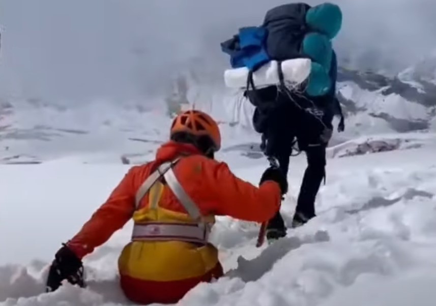 Ništa nije nemoguće! Bez obje noge popeo se na Manaslu, 8163 m visoku ...